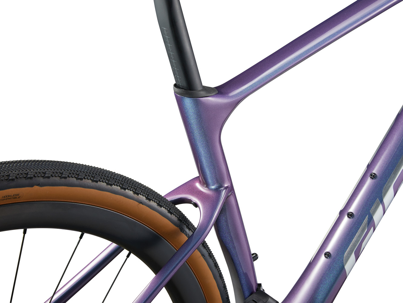 2024 Giant Revolt Advanced Pro 1